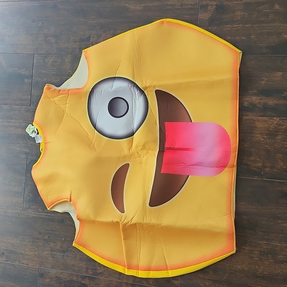 Costumes | Nwt Emoticon Costime Joker Wink Tongue Out Face Emoji ...